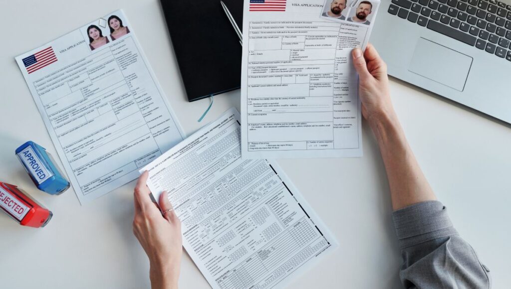 H-2B Visa Guide for Employers & Workers | Legal Framework & 2025 Updates